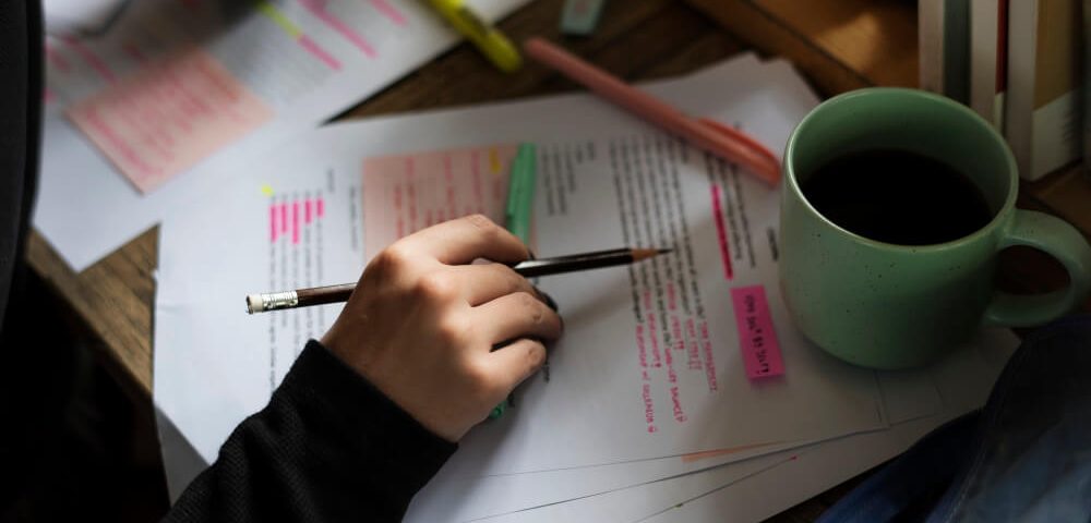 How to Write a Critical Analysis Essay: Examples & Guide | OvernightEssay